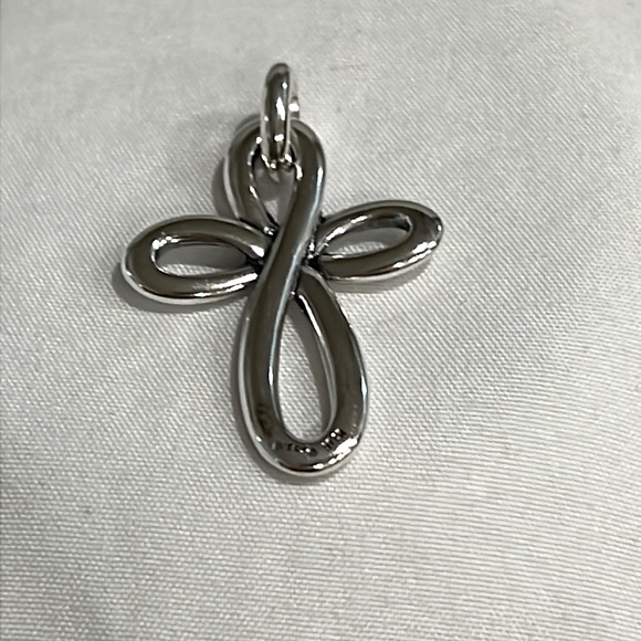 James Avery | Jewelry | James Avery Retired Large Sterling Silver ...